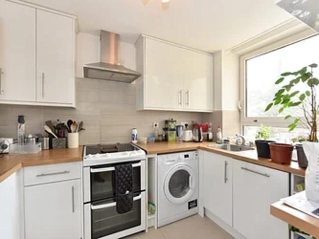 Apartment at King's Road, Greater London