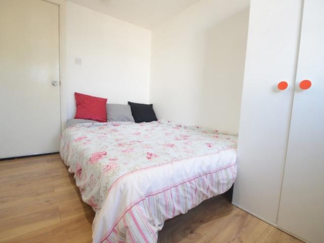 Apartment at King's Road, Greater London