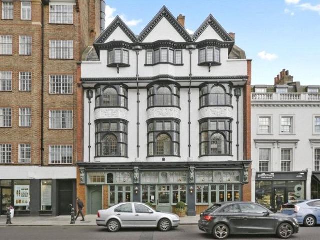 Apartment at King's Road, Greater London