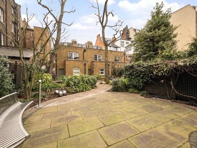 Apartment at King's Road, Greater London