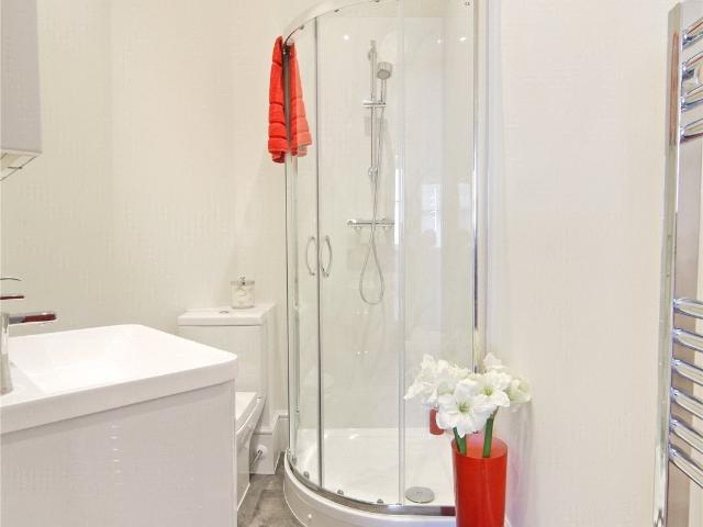 Apartment at King's Road, Greater London