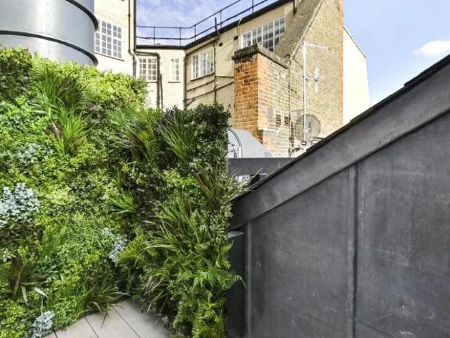 Apartment at King's Road, Greater London