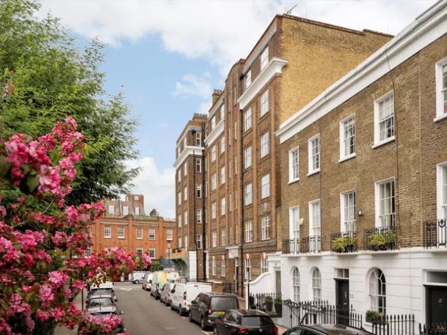 Apartment at King's Road, Greater London