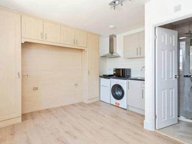 Apartment at Kings Road, Greater London