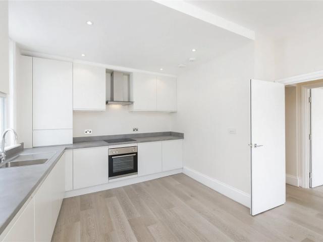 Apartment at King's Road, Greater London
