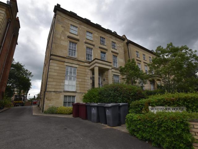 Apartment at King's Road, Reading