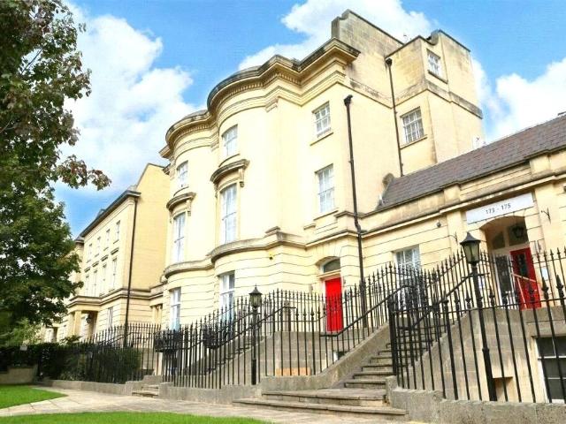 Apartment at King's Road, Reading