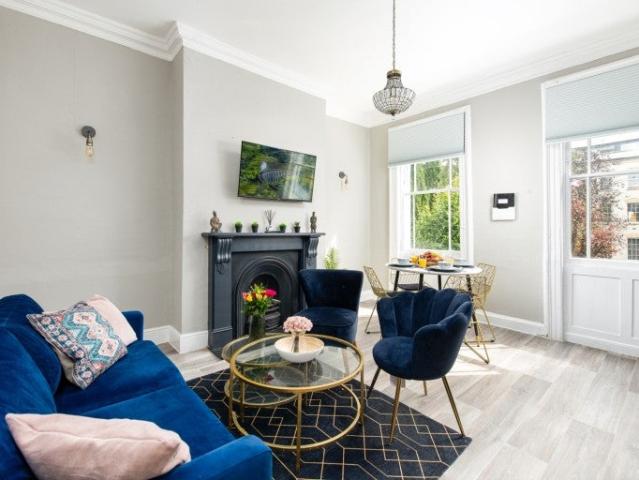 Apartment at Kingsdown Parade, Bristol