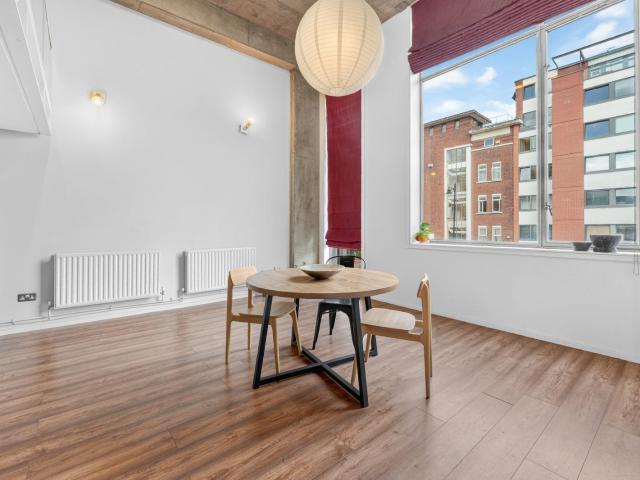 Apartment at Kingsland Road, Greater London