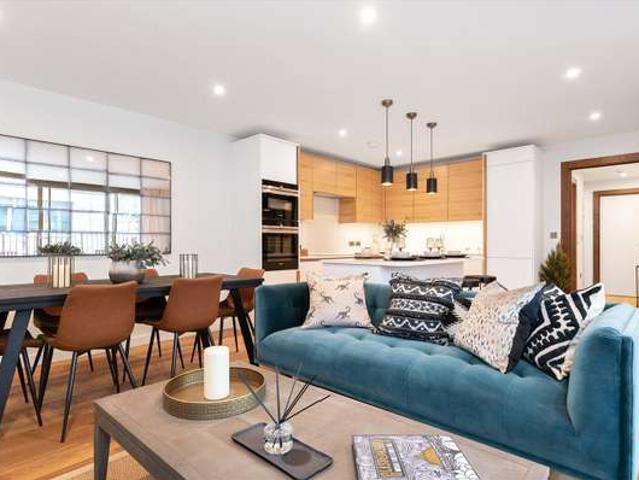 Apartment at Kingsland Road, Greater London