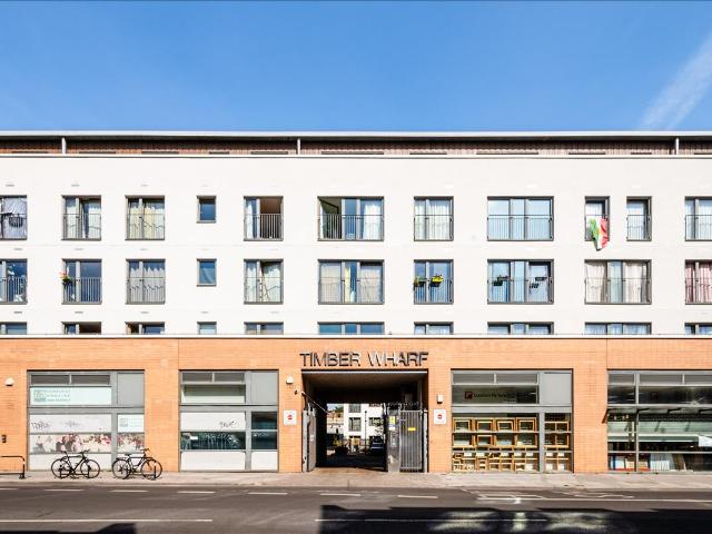 Apartment at Kingsland Road, Greater London