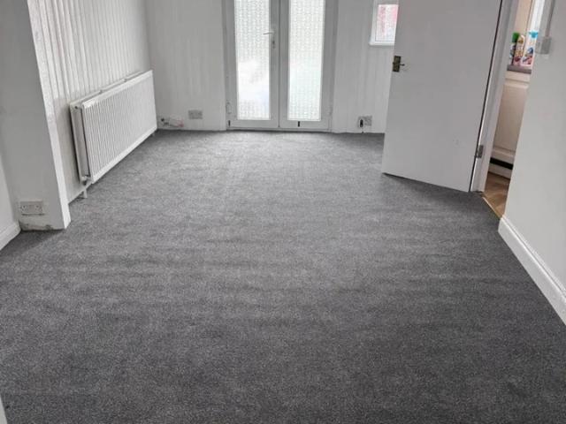 Apartment at Kingsley Avenue, Greater London