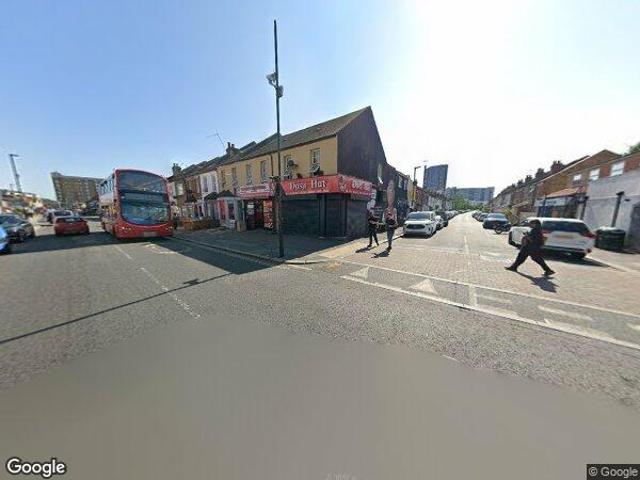 Apartment at Kingsley Road, Greater London