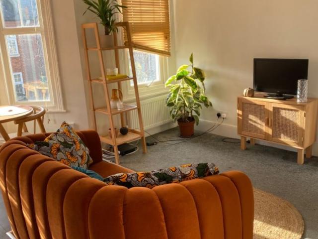 Apartment at Kingsley Road, Greater London