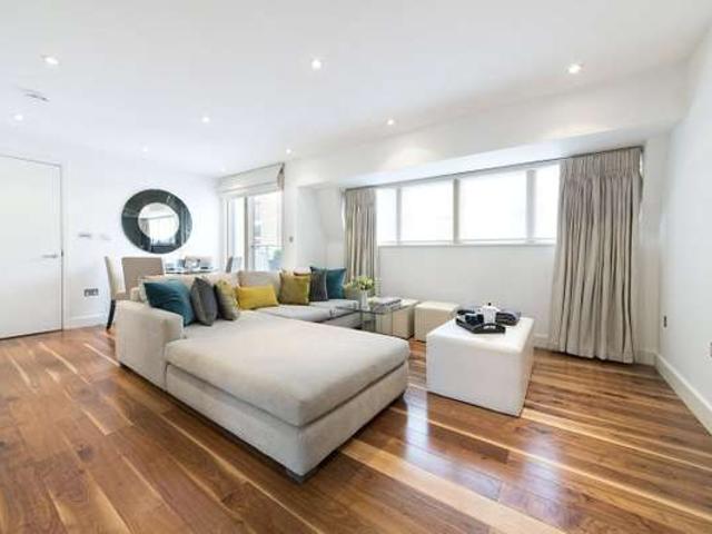 Apartment at Kinnerton Street, City of Westminster