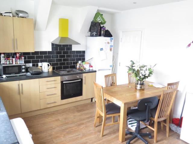Apartment at Kirkstall Lane, Leeds