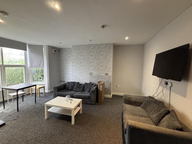 Apartment at Kirkstall Lane, Leeds