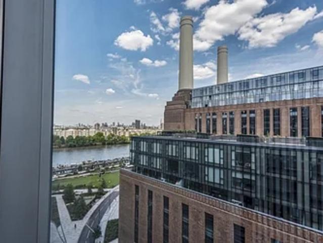 Apartment at Kirtling Street, Greater London
