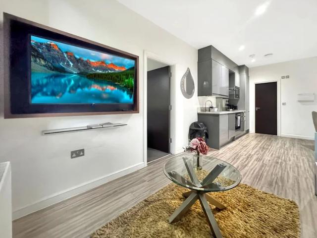 Apartment at H6 Childs Way, Milton Keynes