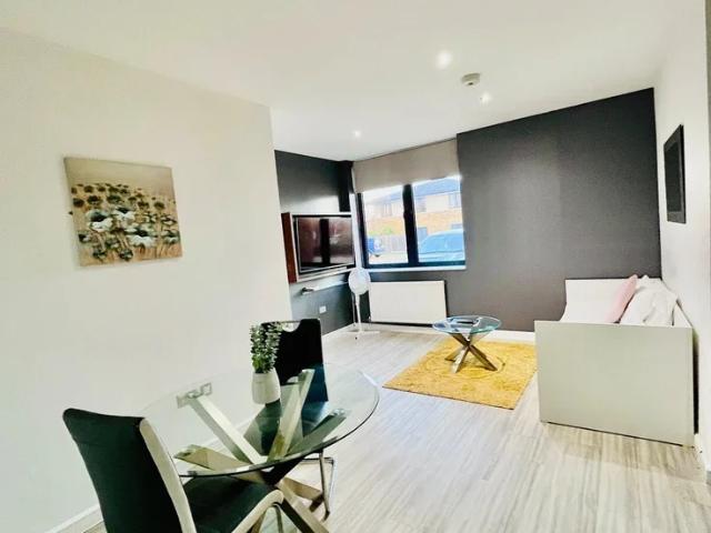 Apartment at H6 Childs Way, Milton Keynes