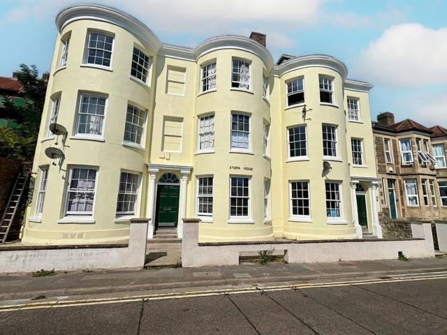 apartment at Hotwells, Hotwell Road, BS8 4NJ