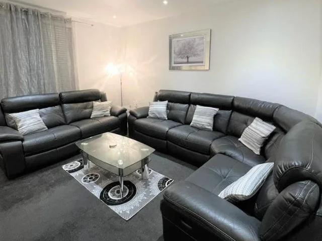 Apartment at Househillwood Road, Glasgow