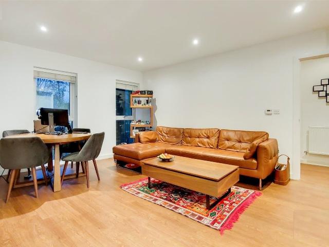 Apartment at Howard Road, Greater London