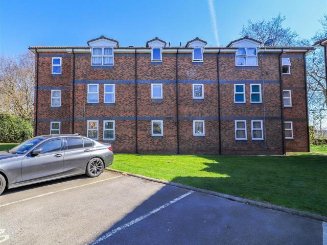 Apartment at Howden Way, Wakefield