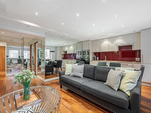 Apartment at Howick Place, City of Westminster