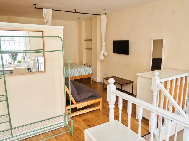 Apartment at Hoxton Street, Greater London