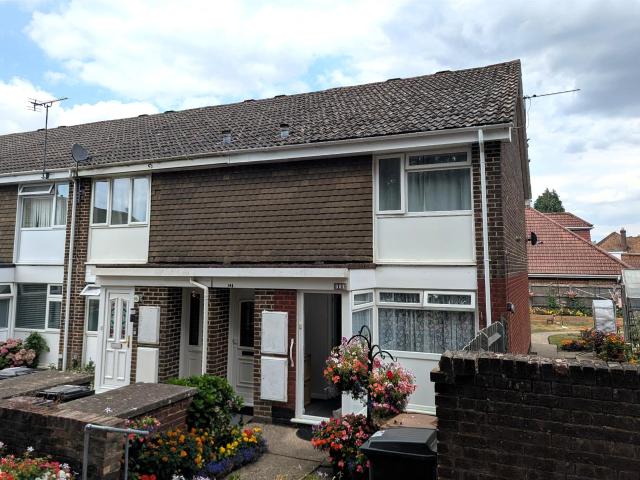 Apartment at Hoe Lane, Test Valley