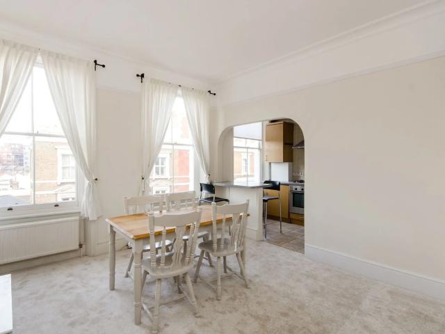 Apartment at Hogarth Road, Greater London