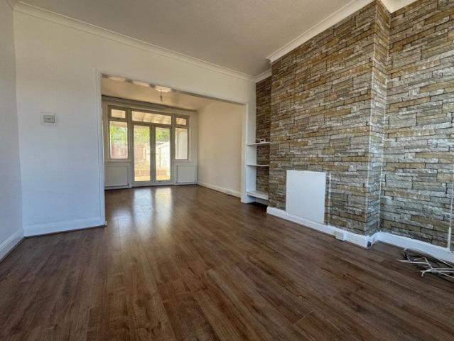 Apartment at Hogarth Road, Greater London