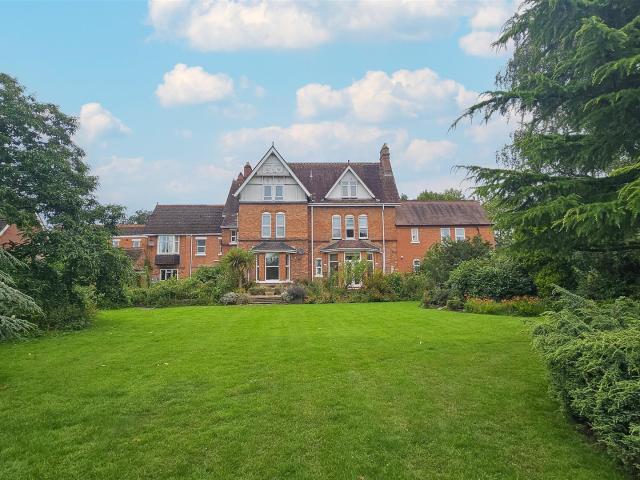 Apartment at Hoggrills End Lane, North Warwickshire
