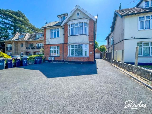 Apartment at Holdenhurst Road, Bournemouth