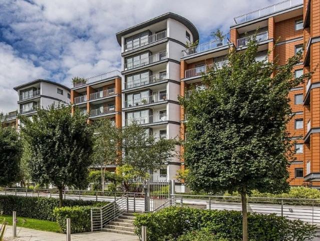 Apartment at Holland Gardens, London