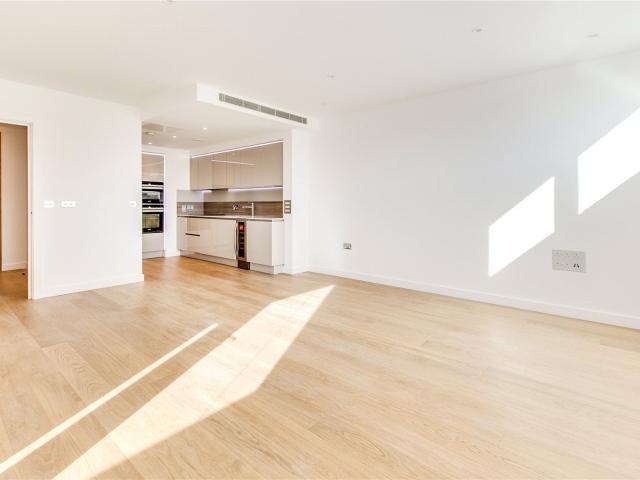 Apartment at Holland Park Avenue, Greater London