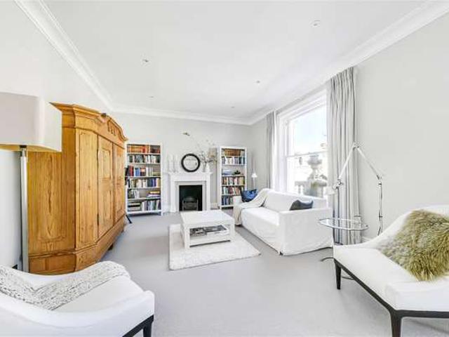 Apartment at Holland Park, Greater London