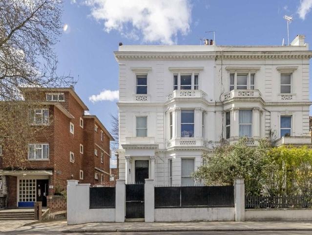 Apartment at Holland Road, Greater London