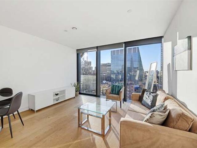 Apartment at Holland Street, Greater London