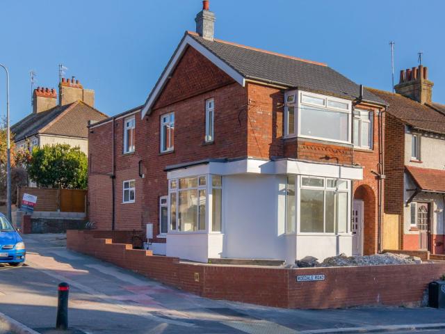 Apartment at Hollingbury Crescent, Brighton