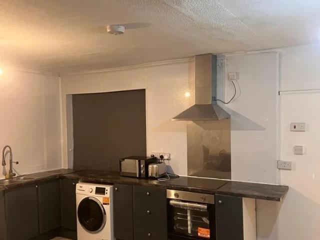 Apartment at Hollinwood Avenue, Manchester