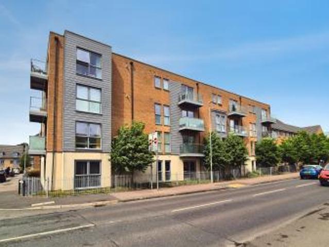 Apartment at Holly Acre, Dunstable