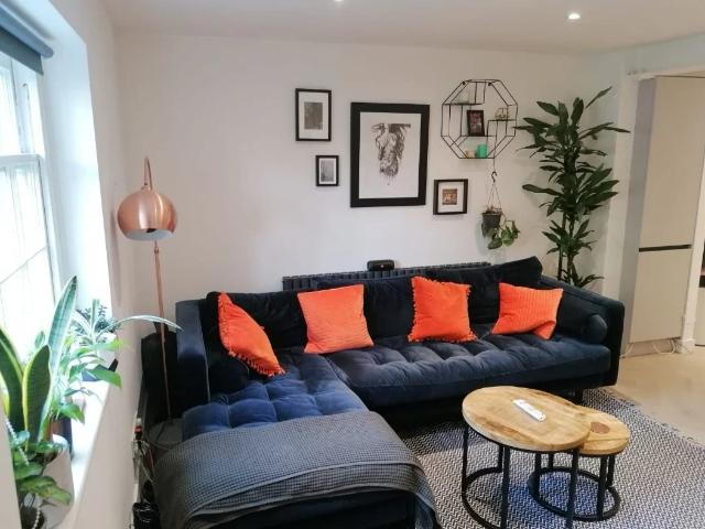 Apartment at Holly Grove, Greater London