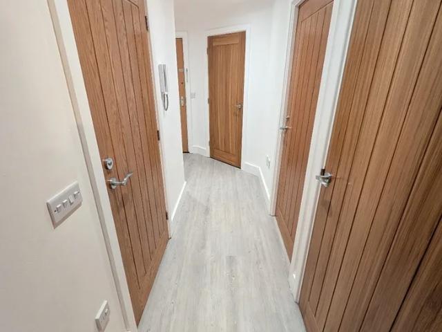Apartment at Holly Street, Luton