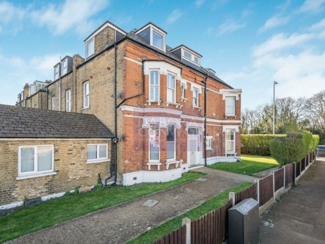 Apartment at Hollybush Hill, Greater London