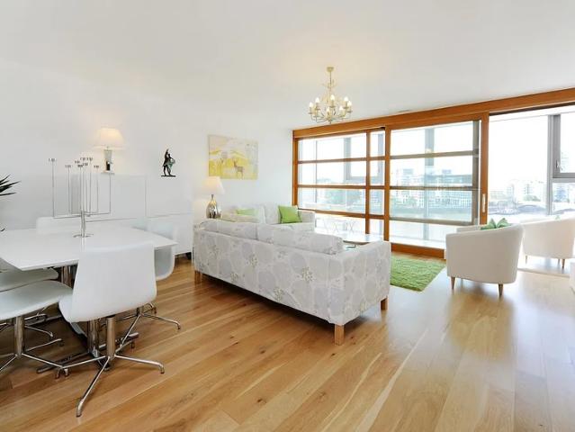Apartment at Holman Road, Greater London