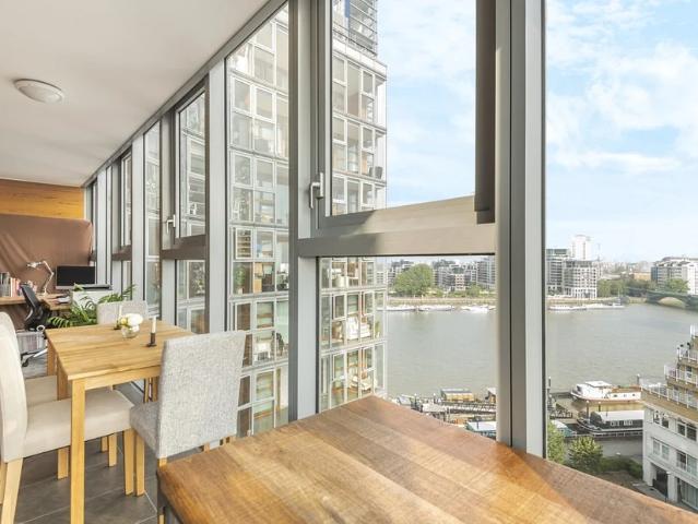 Apartment at Holman Road, Greater London