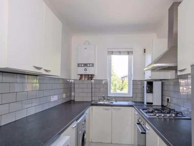Apartment at Holmesdale Road, Greater London