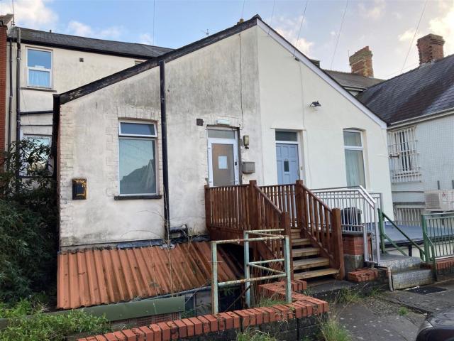 Apartment at Holton Road, Barry